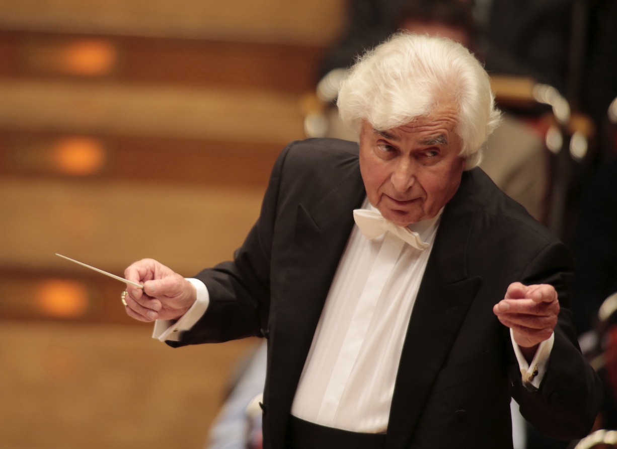 Maestro Kitajenko startet in die neue Saison › VAN HAZEBROUCK ARTISTS